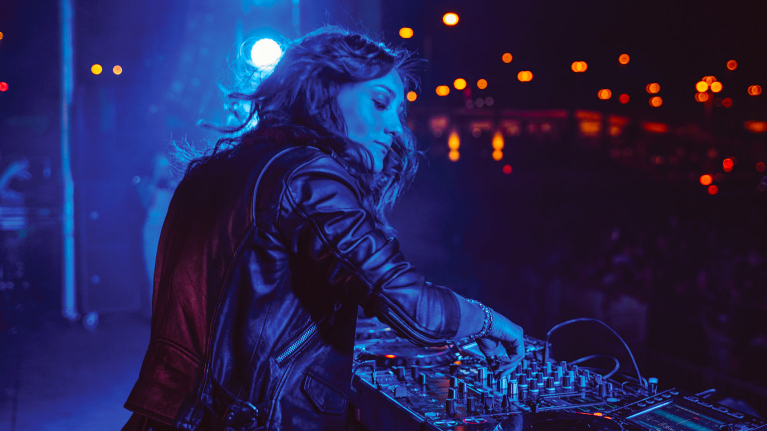 Lauren "Lolo" Mayhew: Singer, DJ & Actress - Tampa Magazine