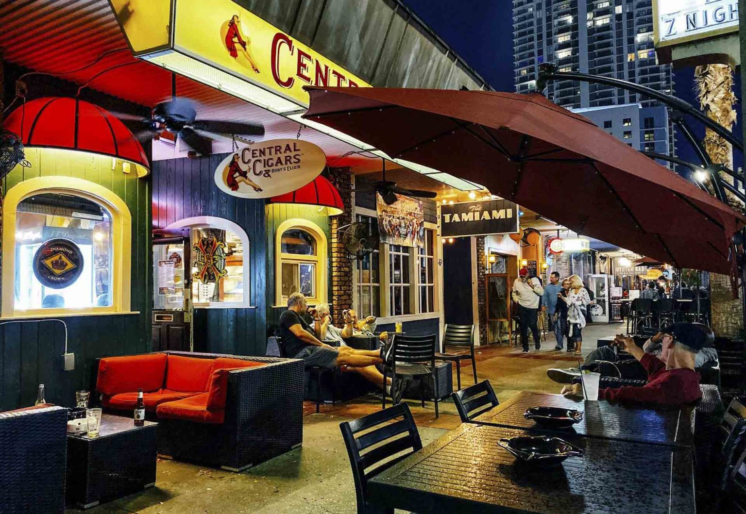 7 of Tampa Bay’s Best Cigar Bars and Lounges - Tampa Magazine